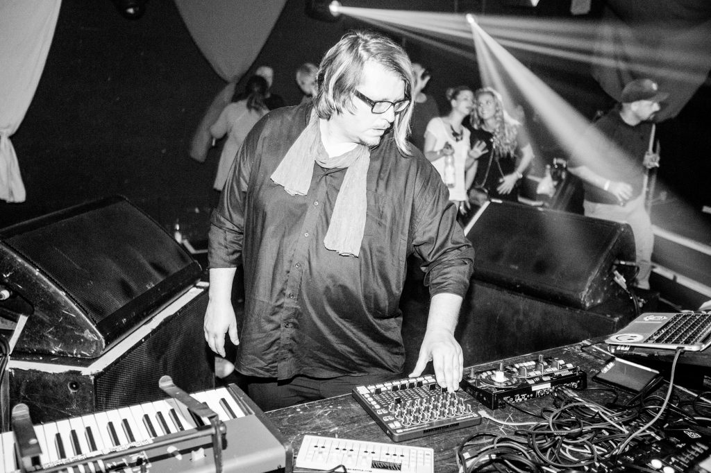 ROBERT BABICZ – ROB ACID EXCLUSIVE FRONT COVER FEATURE INTERVIEW ...