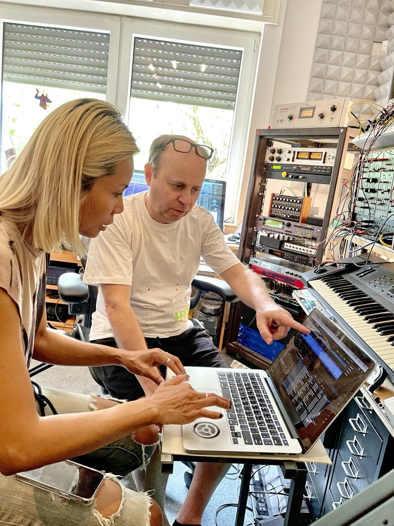 Nakadia Exclusive Feature Interview – Iconic Underground Magazine